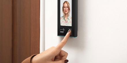 Biometric Devices 101: Definition and Examples